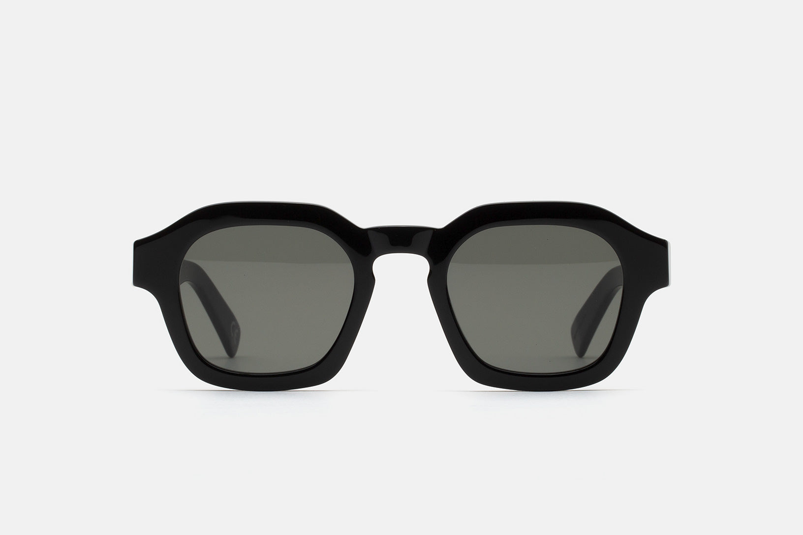 Saluto – Retrosuperfuture USA